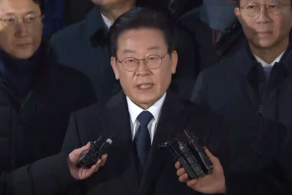 이재명 12시간 조사…기소할 게 명백 진실은 법정에서