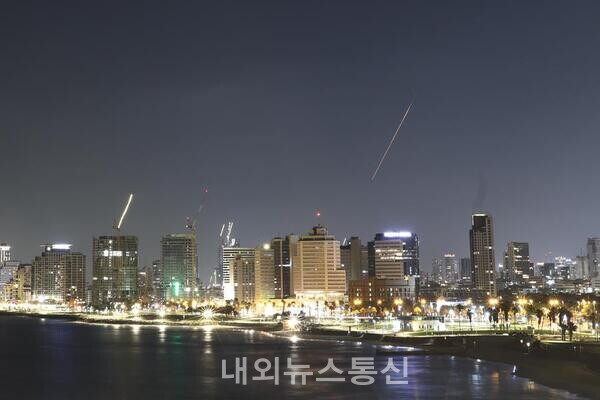 [시진핑 타임] 시 주석, 푸틴 대통령과 통화..."중동 분쟁 해결, 휴전이 급선무"